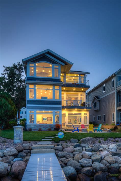 Udvari Solner Design Company