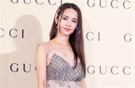 人群中搶拍熊貓美女竟是野生蔡依林 43歲真實狀態曝「沒人認出來」