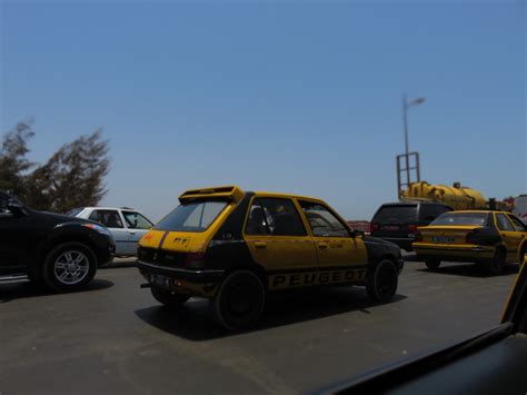 무료 이미지 아프리카 사람 다카르 택시 노랑 검은 육상 차량 운송 수단 수송 도시 자동차 자동차 디자인 교통 해치백 도로 소형차 슈퍼 미니