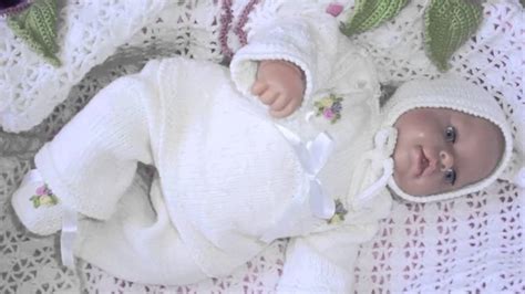 Мягкие и теплые вязаные костюмчики для новорожденных Youtube