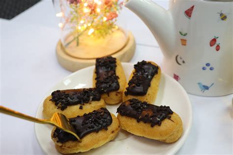 Poppies Mini Eclairs Dark Chocolate Chinatown Food Corporation