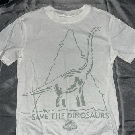 78 Jurassic World T Shirt Fits Like An Xs Depop