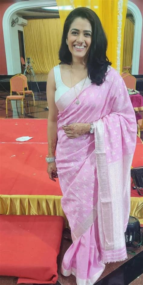 25 Beautiful Photos Of Girija Oak Godbole In Saree Wiki Bio Movies