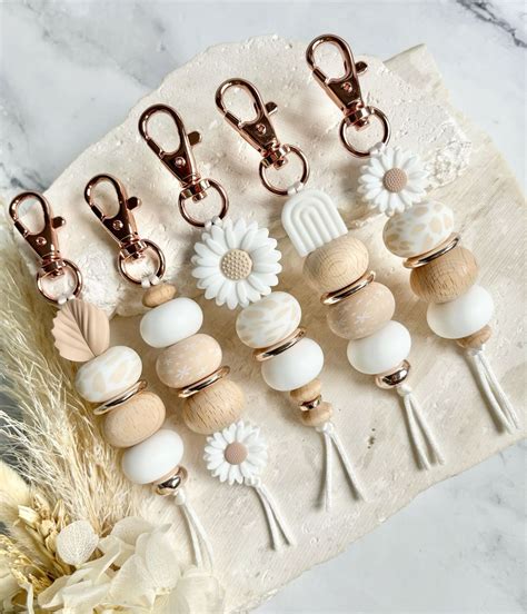 16 Diy Keyrings Ideas Beaded Keychains Silicone Beads Beadable Products