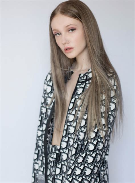 Anastasia Chernetsova Metro Models