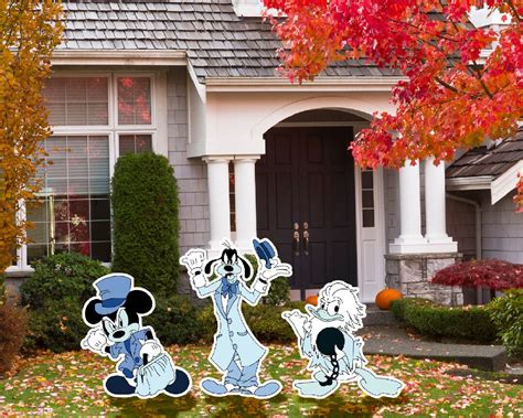 Haunted Mansion Hitchhiking Ghost Mickey Goofy Donald