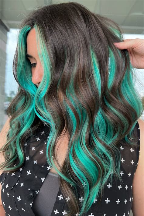 25 Fun And Gorgeous Peekaboo Hair Color Ideas For Some Added Personality