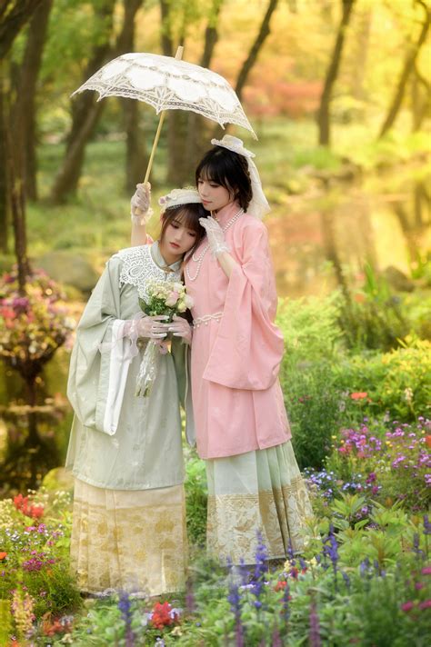 [아트그림] 2022 06 14 봄의 둘 더하기 여섯 V2ph