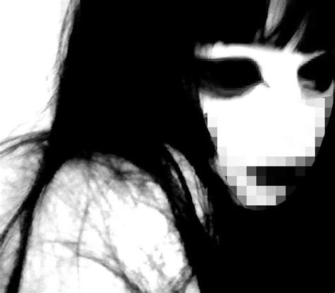 Pin By Bug On Pfp Y2k Profile Picture Profile Picture Japanese Horror
