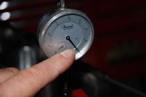 Dial Indicator Tips Advice For Choosing Mounting Zeroing And Measuring With Dial Indicators