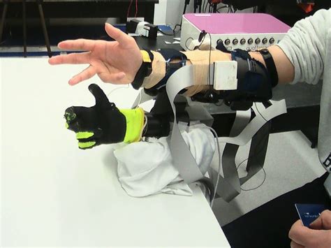 Towards A Natural Control Of Robotic Limbs Talk Iit