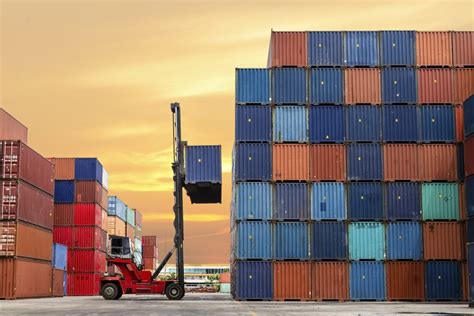 O Que é Transporte De Container