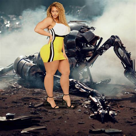 Mariama Vs Alien Robot1 By Artnico On Deviantart