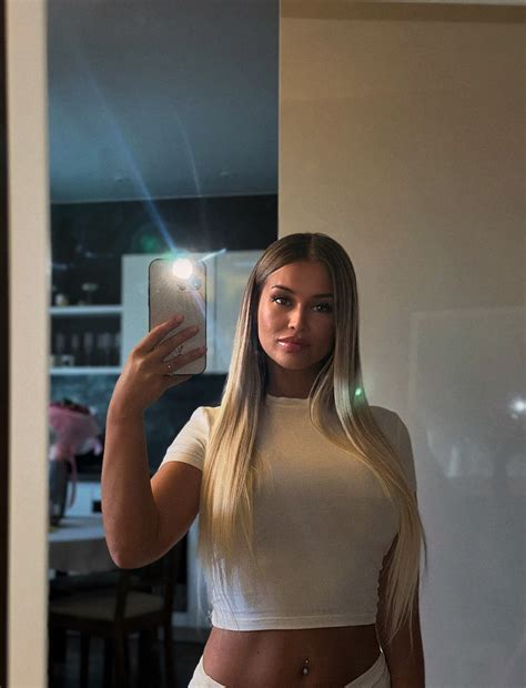 Anastasia Valerievna Thevesna • Instagram Photos And Videos