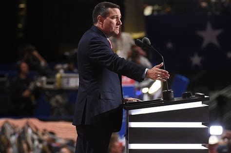 Ted Cruz Faces Angry Texan Delegates After Snubbing Trump