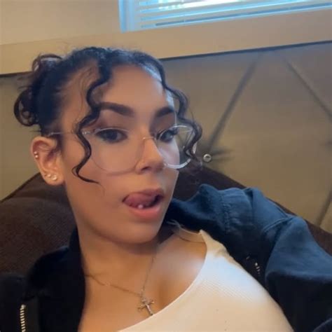 Natalie Natalierose Threads Say More