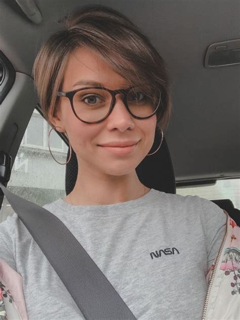 Trendy Short Pixie Haircut Ideas For Girls Short Hair Haircuts Girls