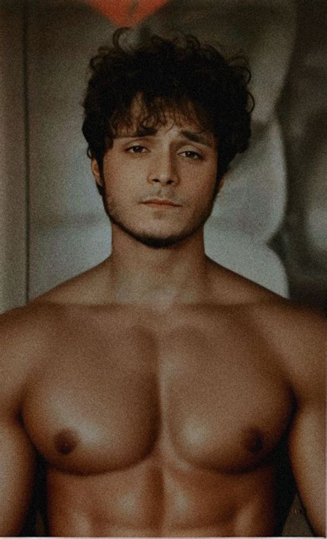 LUCAS JADE ZUMANN OF ANNE WITH AN E Lucas Jade Zumann Shirtless Gilbert And Anne Lucas Jade