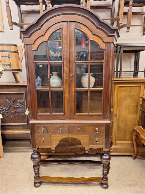 Античен трапезен бюфет Секция етажерка Мебели за дома и офиса София Античен трапезен