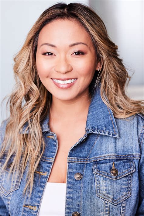 Caitlin Gold Actress Actress Caitlin Oconnor At The 2017 Maxim Hot