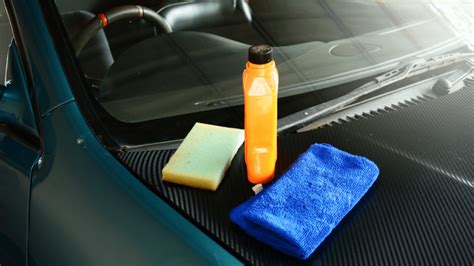 洗車後のワックスがけは必要か？メリットや注意点について Cars Life