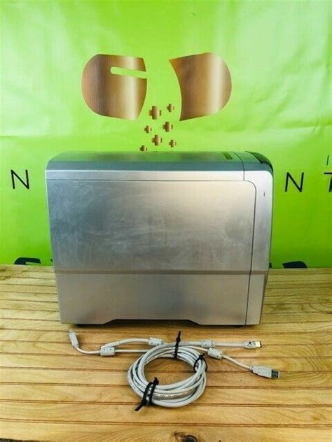 Used Affymetrix Geneatlas 00 0376 Microarray Imaging Station Lab General For Sale Dotmed