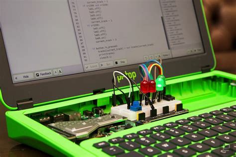 Pi Top Another Way To Get To Know The Raspberry Pi In Depth Hardware Libre