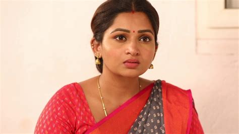 Thamizhum Saraswathiyum Daily Episode Podunga