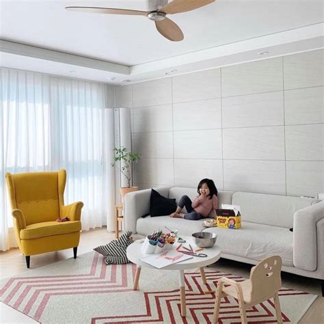 이사온지 6개월째인데 여기서 계속 살고 싶은 1위가 바로 이거예요 ㅋ 주말에 밥 안 할 수 있고🤭😬 아침 시간이 느긋하다는 것 육아맘에게 천국이예요 ㅋ 특히 저처럼