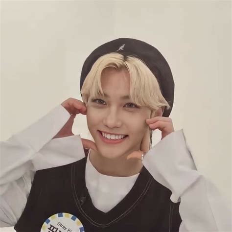 Идеи на тему «felix 34 знаменитости певцы знаменитые парни