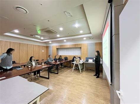 W스피치커뮤니케이션 🗣💵🎙 연봉 협상 설득 대화 수업으로 협상의 귀재가 되어보자 설득 대화는 일반적인 대화와는 다르게 기술과 훈련이 필요합니다 연봉 협상은