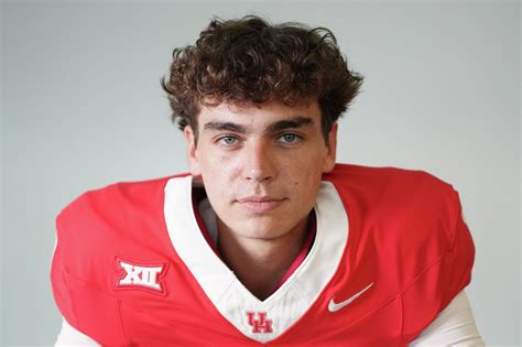 Astros Closer Josh Hader Being Examined For Shoulder Discomfort