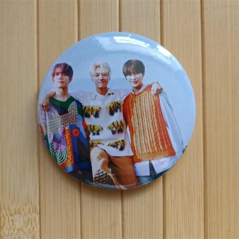 Значок енхайпен Enhypen 5 6 см — ціна 30 грн у каталозі Сувеніри Купити товари для дому та