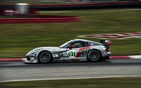 Dodge Viper Gts R Wallpaper Hd Car Wallpapers Id