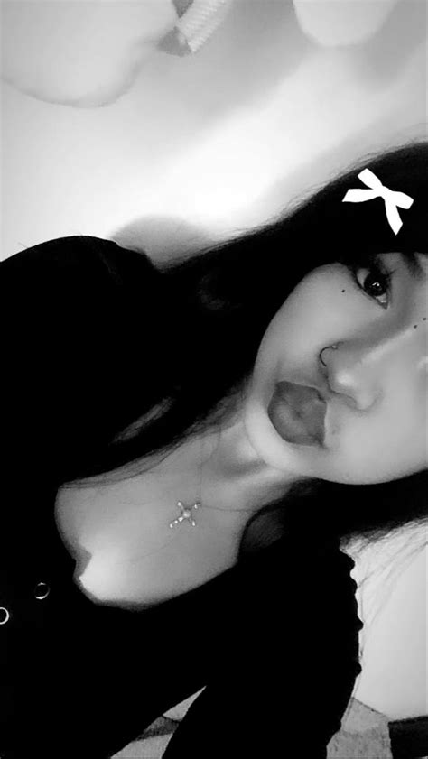 Emo Goth Cute Selfie Ideas Sex Symbol Iconic Women Pretty People