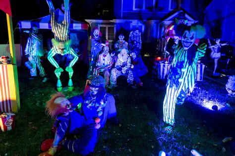 These 11 N J Towns Go All Out For Halloween Where To See Epic