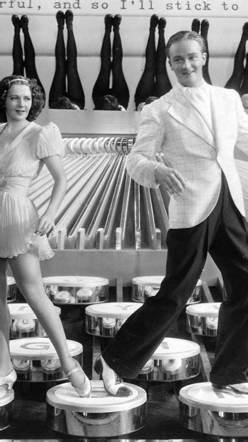 Artistpedia아티스트피디아 🎭 리미니 프로토콜 현실과 무대의 경계를 허무는 예술 혁신가들 🎭 독일의 공연 예술 그룹 리미니 프로토콜은 비전문가를 무대에 세워