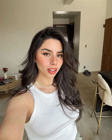 Aileen 🐇 Instagram