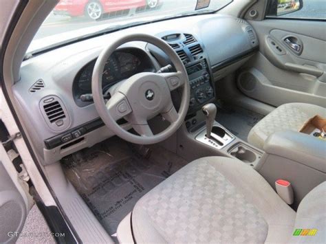 Gray Interior 2004 Chevrolet Malibu Ls V6 Sedan Photo 68542270