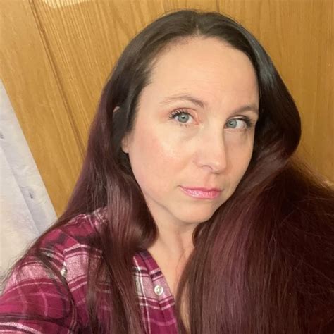 Lona Claire Lonaclaire • Threads Say More