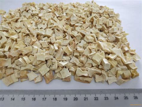 Dried Dehydrated Parsnip White Carrot Flakes Healthy Vegetables China