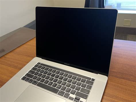 Apple MacBook Pro GB RAM TB SSD Intel Core I GHz