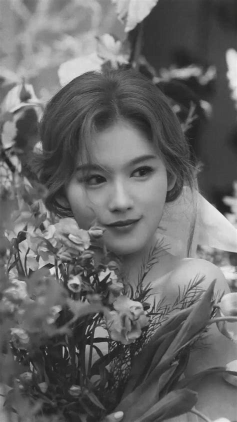 Pin By Game On Sana Twice Sana Photo Couple Photos
