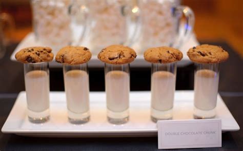 10 свежих идей для летнего банкета или фуршета Wedding Late Night Snacks Wedding Midnight