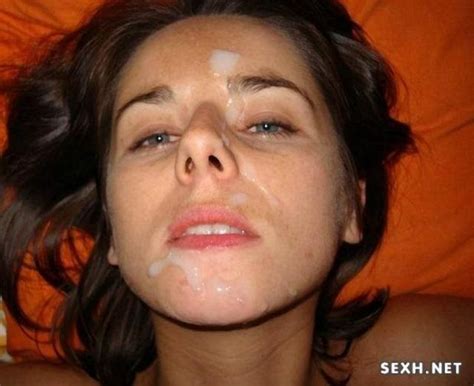 Развратные девицы сосут половые члены Pic