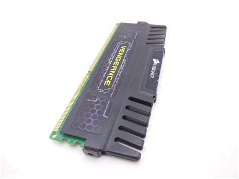 Память DDR3 4Gb Corsair 1866MHz