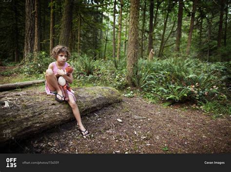 Girl Lost In The Forest Watch Lost Girls Kjdnpr