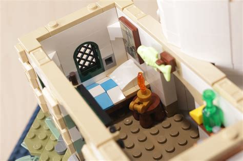 Lego Ideas Motorised Lighthouse Review And Gallery