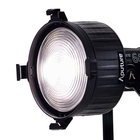 Aputure Fresnel F10 and Barndoors Kit