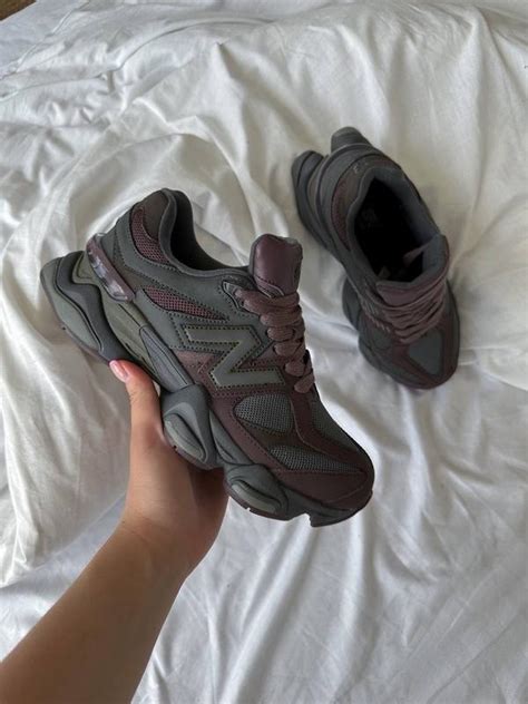 Кросівки New Balance — ціна 3400 грн у каталозі Кросівки Купити жіночі речі за доступною ціною